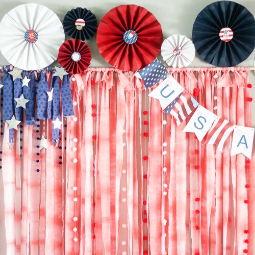 Be the Ultimate Party Host with this DIY Labor Day Photo Booth - HSN Blogs